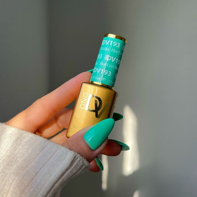 DND - Diva Duo - Hot Girl Walks - #193 - Green Gel & Lacquer Polish ...